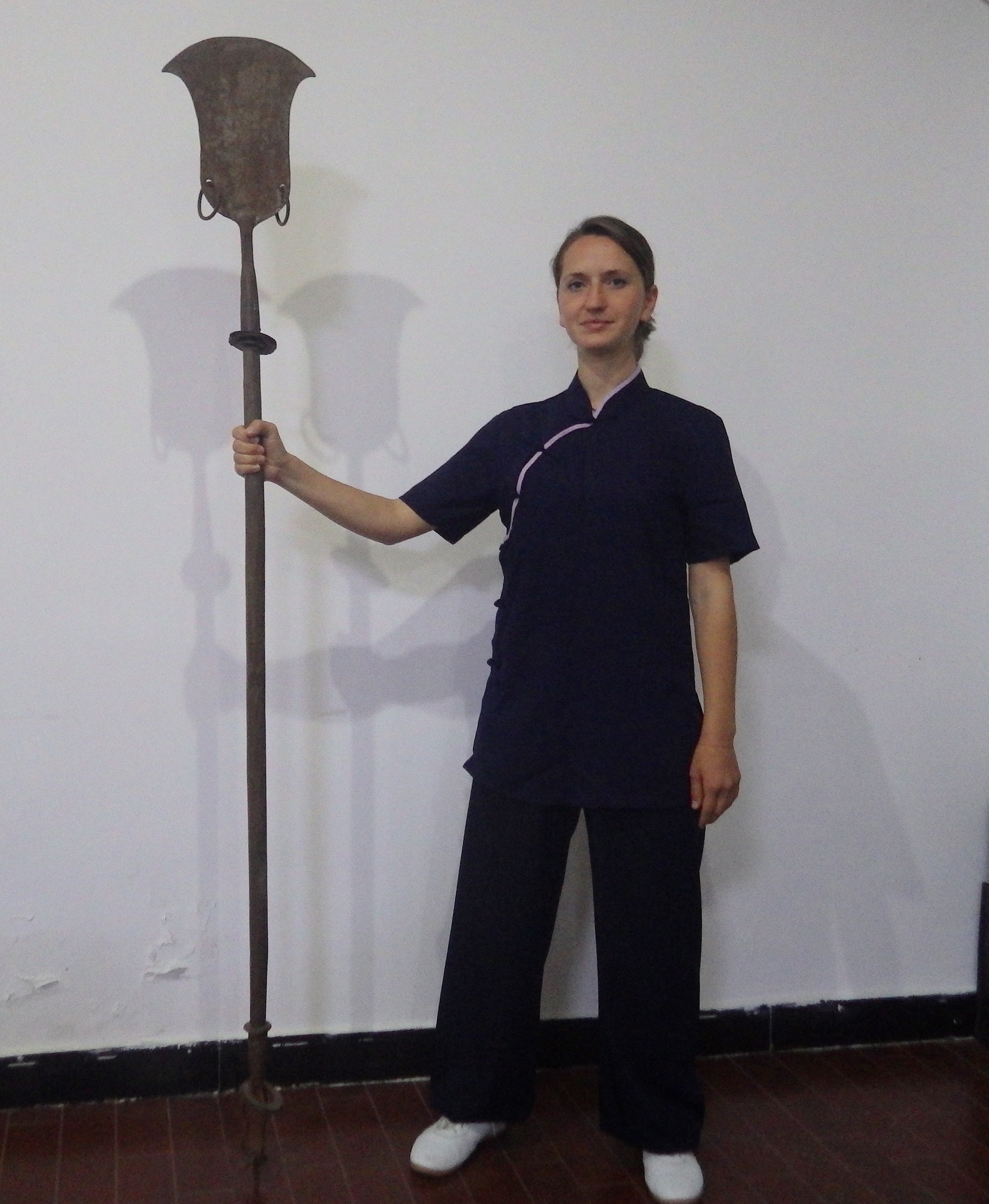 Wudang Monk Spade or Fangbian Chan a Buddhist and Taoist Weapon ...